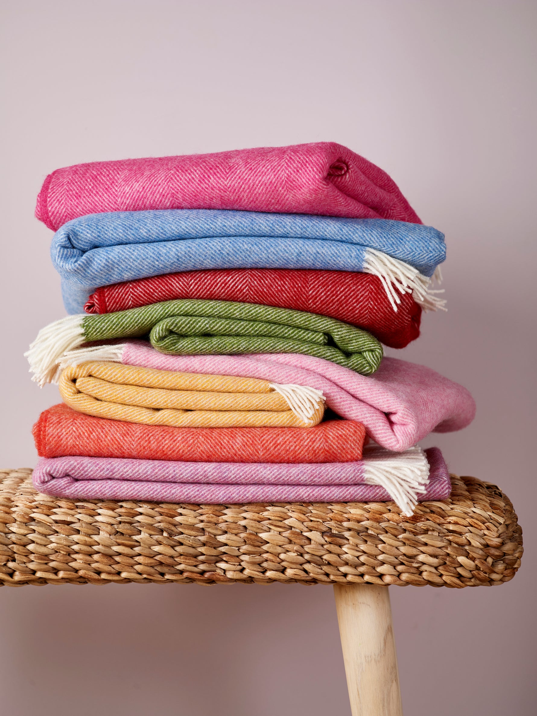 Exquisite Wool Traders | NZ Wool Blankets, Throws, Scarfs & Knitwear