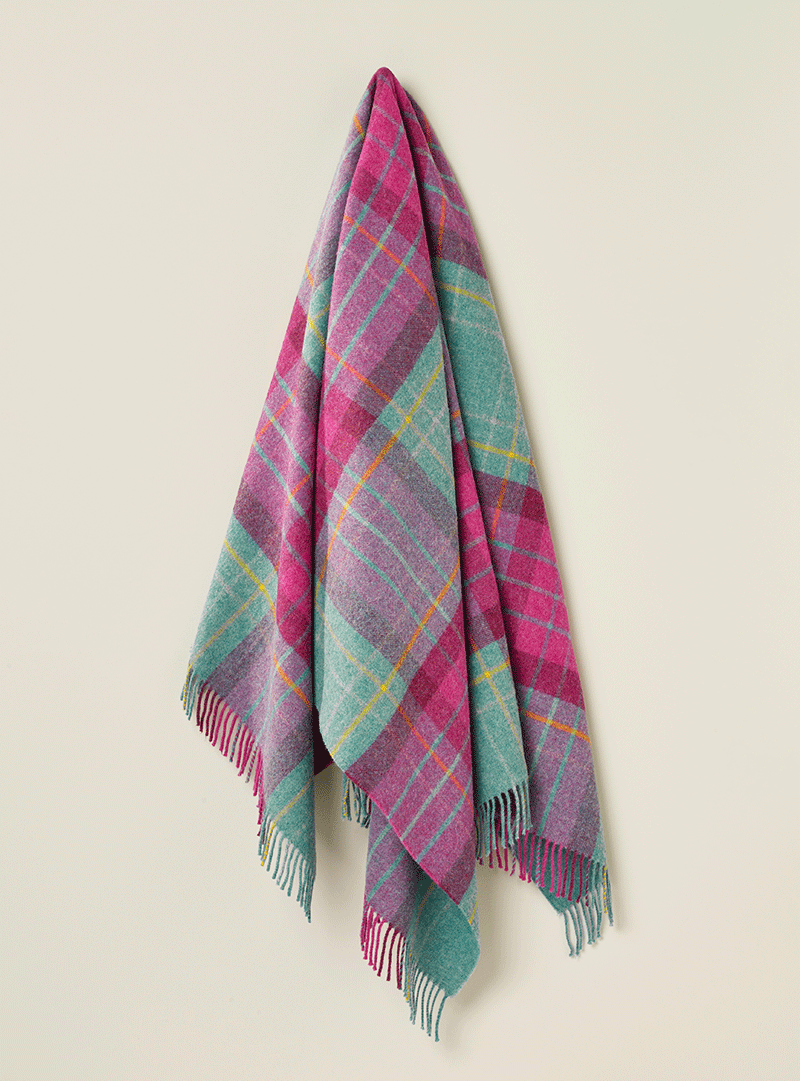 Saltburn Cerise & Mint NZ Wool Throw – Exquisite Wool Traders